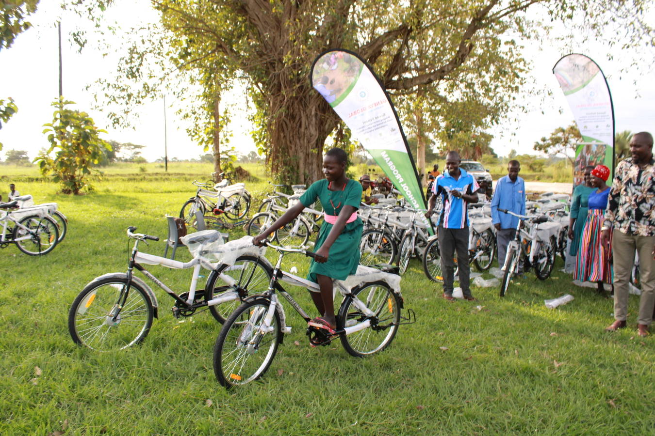 A pathway to education: Bicycle donation to Geneva Global Speed School ...